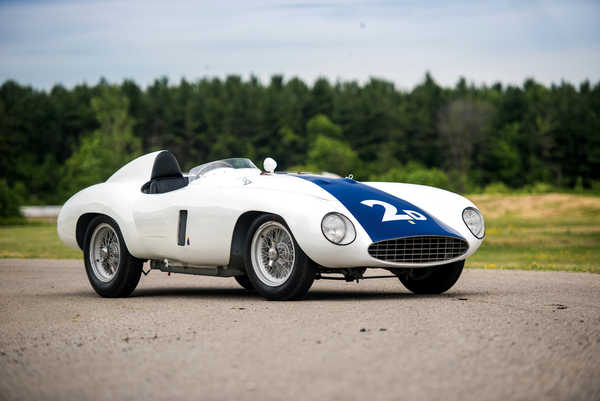 Membeli Poster Mobil Ferrari Menghadirkan Elemen Balap yang ...